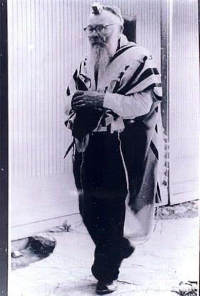 Rabbi Avroham Yehoshua Lopin (Lopian) | kevarim.com